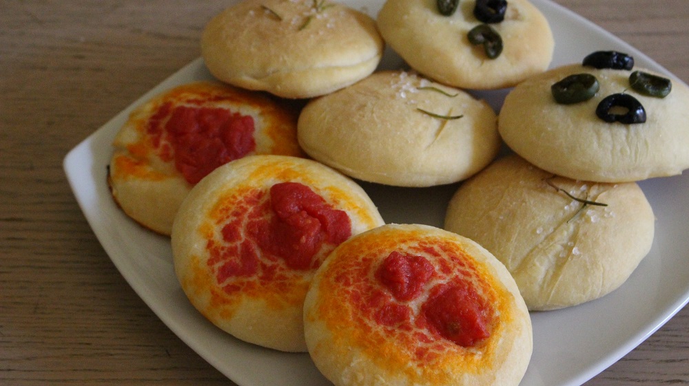 Pizzette morbide - Ricetta facile - Il Pizzico di Sale